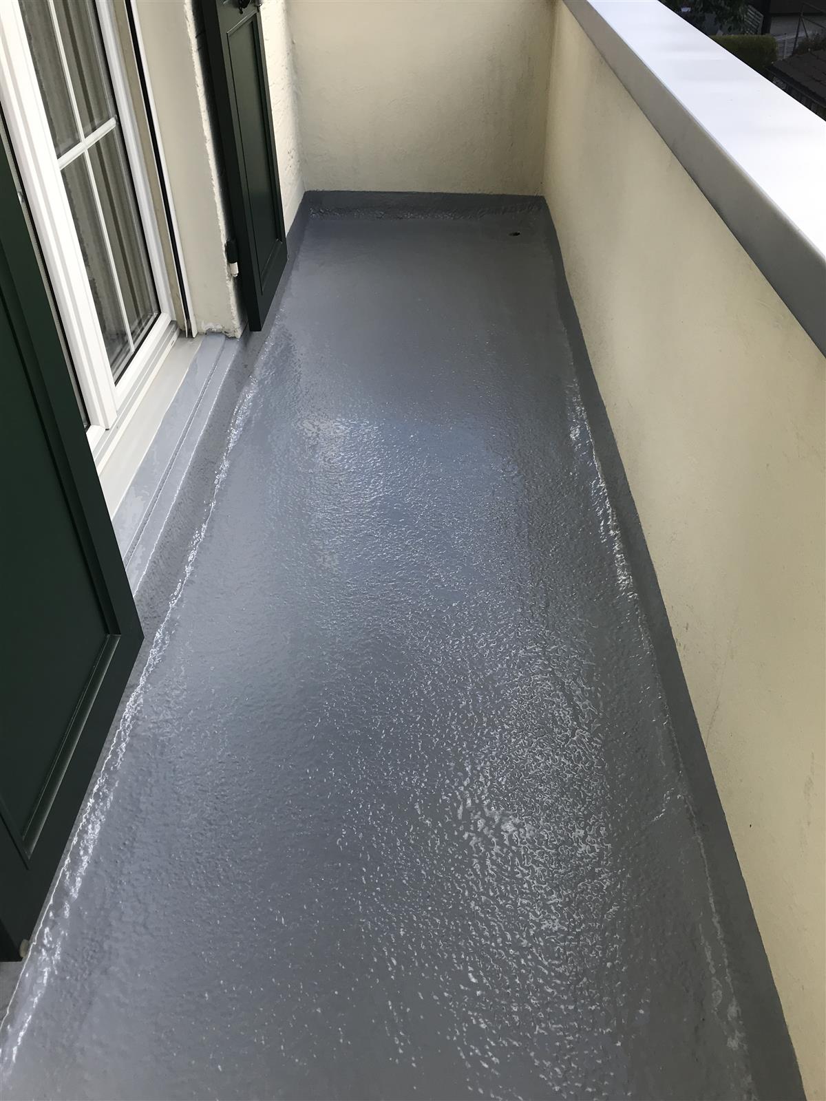 Wunderbar Flã¼ssigkunststoff Balkon Farben Fotos